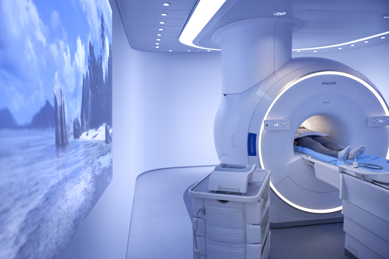 Philips Ambient Experience MR voor betere patiëntbeleving AMC ...