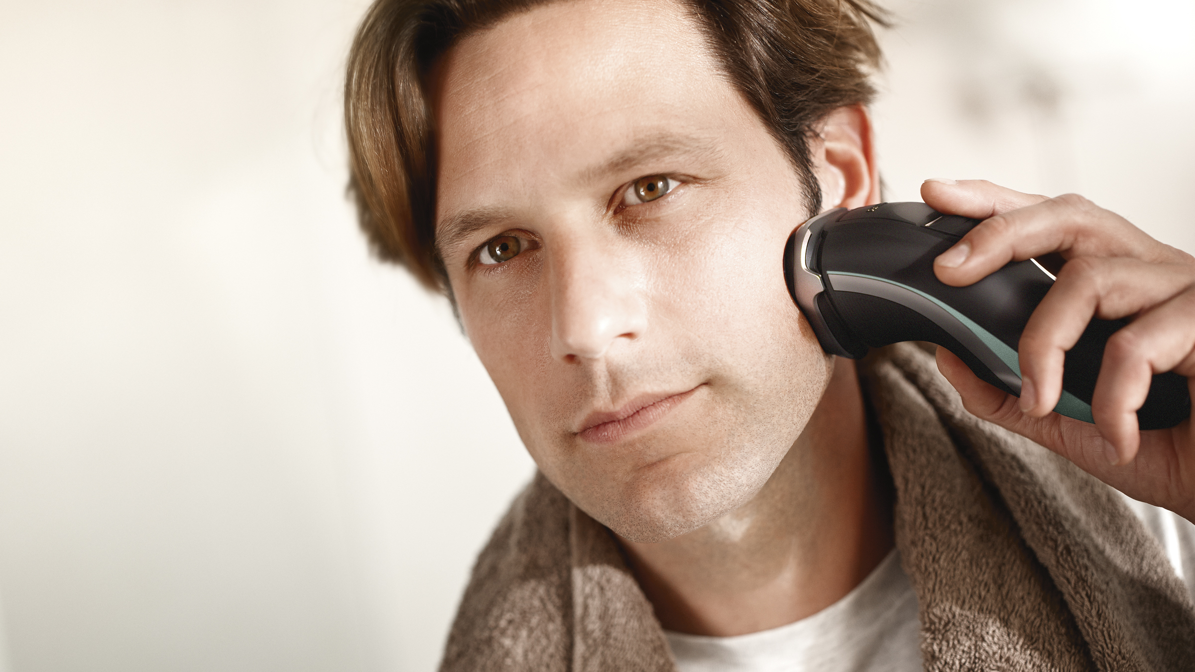 Philips viert 80 jaar innovatie in Male Grooming met Philishave ...